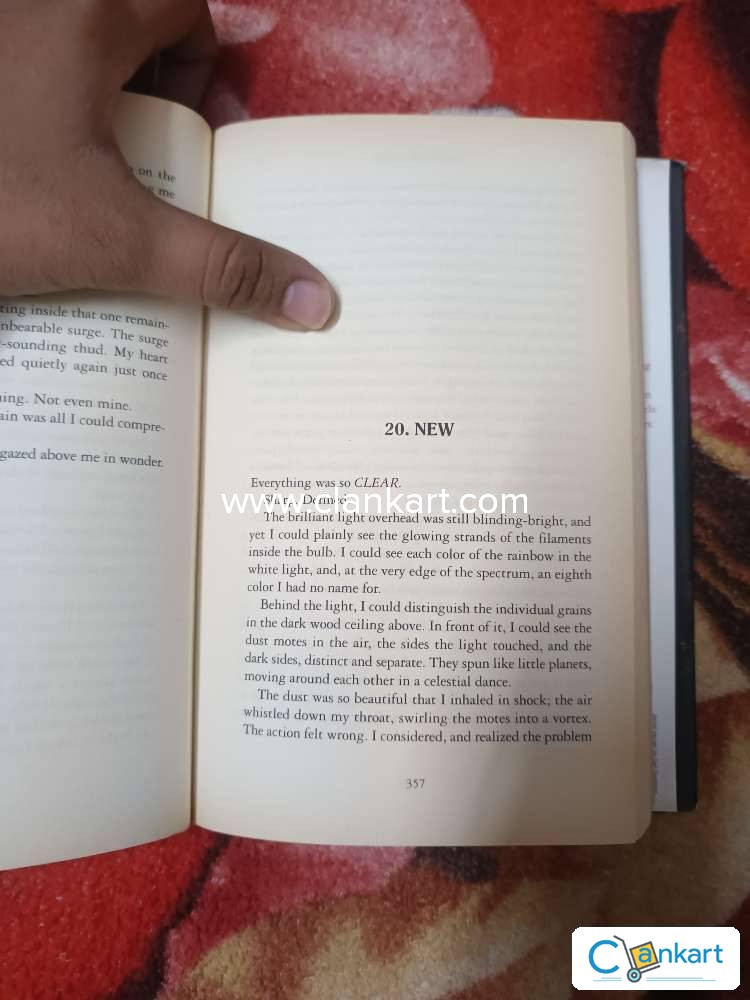 Buy 'Breaking Dawn (Twilight, #4)' Book In Good Condition At Clankart.com