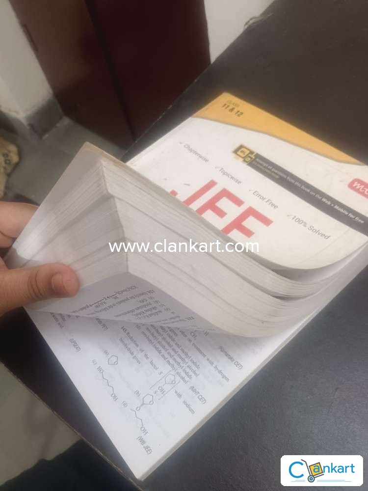 Buy 'JEE Champion Chemistry' Book In Excellent Condition At Clankart.com